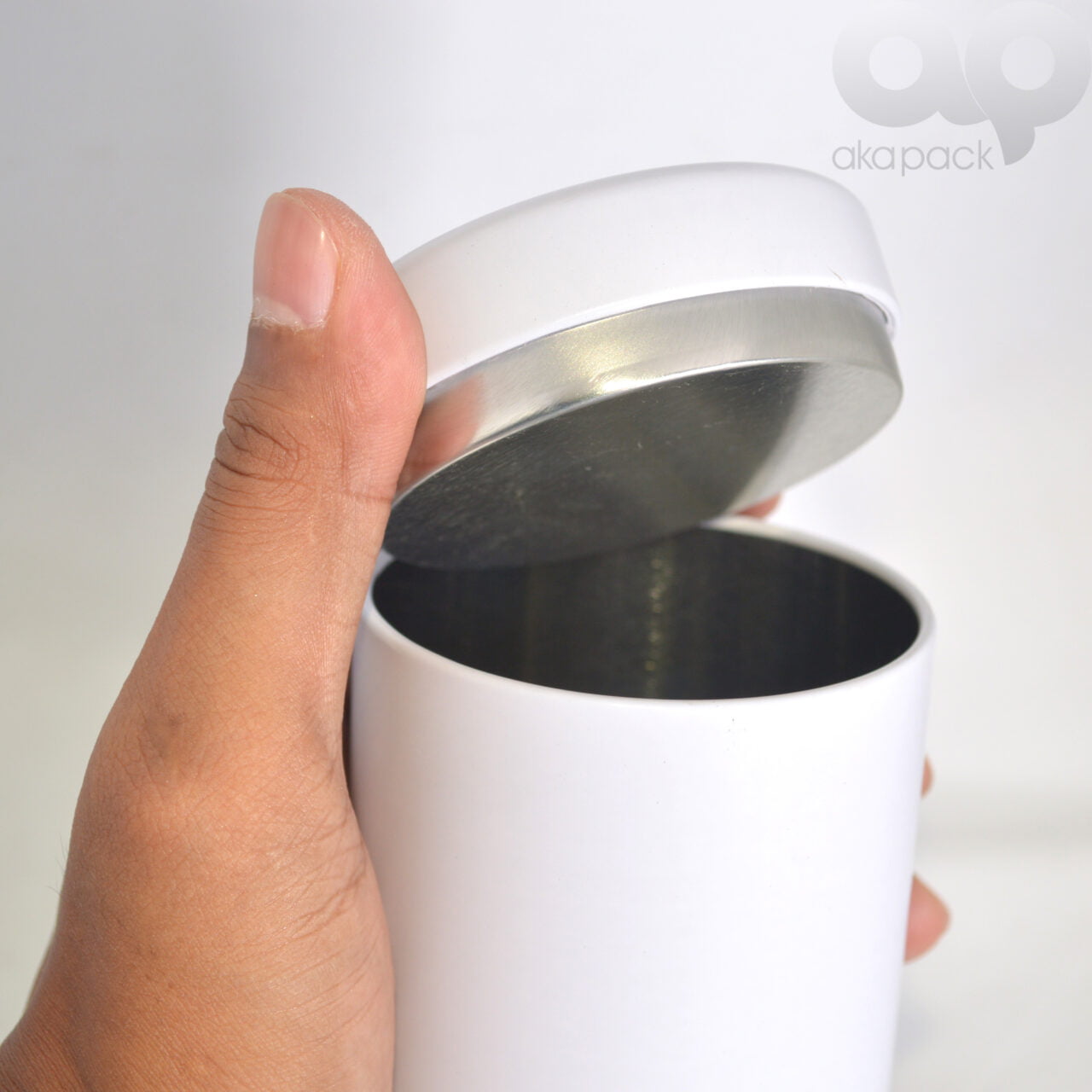 Tabung Kaleng Putih 6.1x10.5 - Akapack